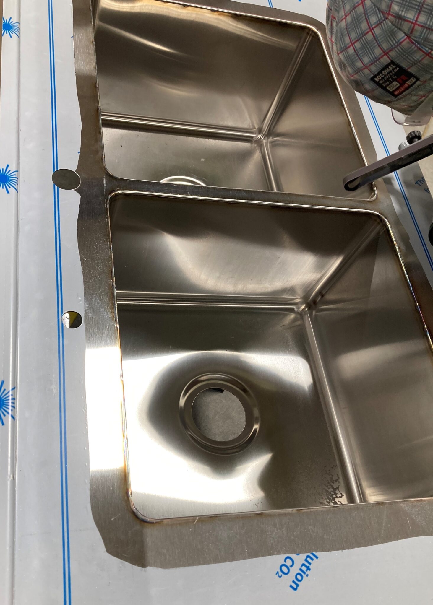 Sink welding-polishing - Bluegrass Metal Works